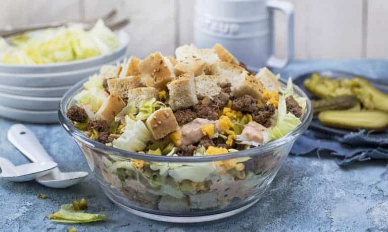 Big-Mac-Salat mit gebratenem Hack – Rezept für den Thermomix®
